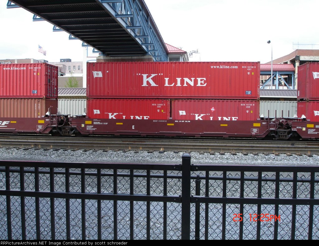 BNSF 238341E Double Stackcar w/KKFU 132759 Container & KKTU Container's 731502 & 717191 EB